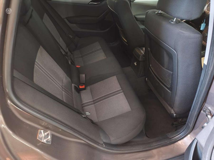Brūns BMW X1 2010 Kauņa, ar dzinēja tilpumu 2.00 L un nobraukumu 320 tūkst. km par 3999 €, foto 10 vietnē AUTOMOTO.COM.LV