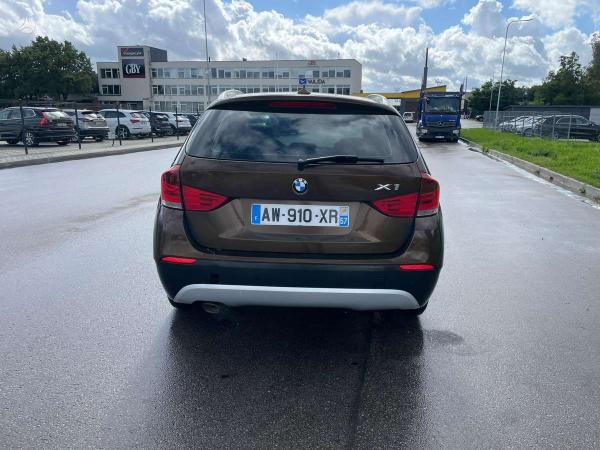 BMW X1 2010 in Taurage on AUTOMOTO.COM.LV Brown BMW X1 2010 in Taurage, with an engine capacity of 2.00 L and mileage of 296 thousand km for 5000 €, photo 8 on AUTOMOTO.COM.LV