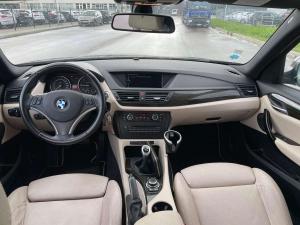 Brown BMW X1 2010 in Taurage, with an engine capacity of 2.00 L and mileage of 296 thousand km for 5000 €, photo 10 on AUTOMOTO.COM.LV