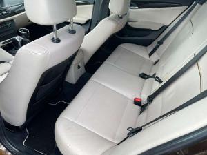Brown BMW X1 2010 in Taurage, with an engine capacity of 2.00 L and mileage of 296 thousand km for 5000 €, photo 12 on AUTOMOTO.COM.LV