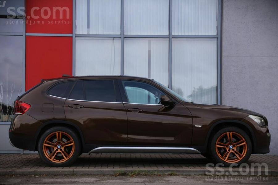 Brūns BMW X1 2010 Rīga, ar dzinēja tilpumu 2.00 L un nobraukumu 360 tūkst. km par 5995 €, foto 6 vietnē AUTOMOTO.COM.LV