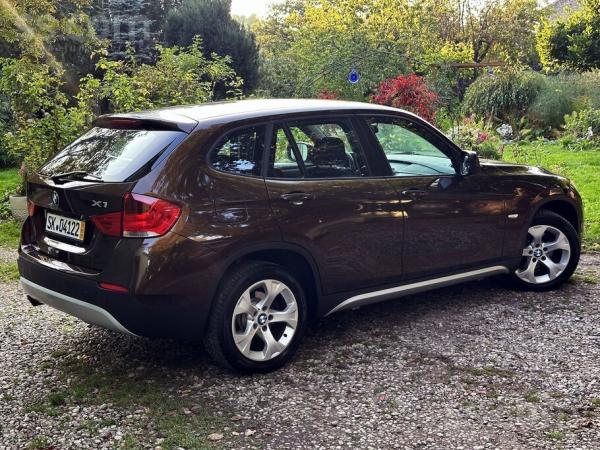 Brūns BMW X1 2010 Rīga, ar dzinēja tilpumu 2.00 L un nobraukumu 222 tūkst. km par 6600 €, foto 8 vietnē AUTOMOTO.COM.LV