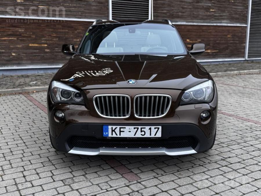 Brūns BMW X1 2011 Rīga, ar dzinēja tilpumu 2.00 L un nobraukumu 224 tūkst. km par 8990 €, foto 2 vietnē AUTOMOTO.COM.LV
