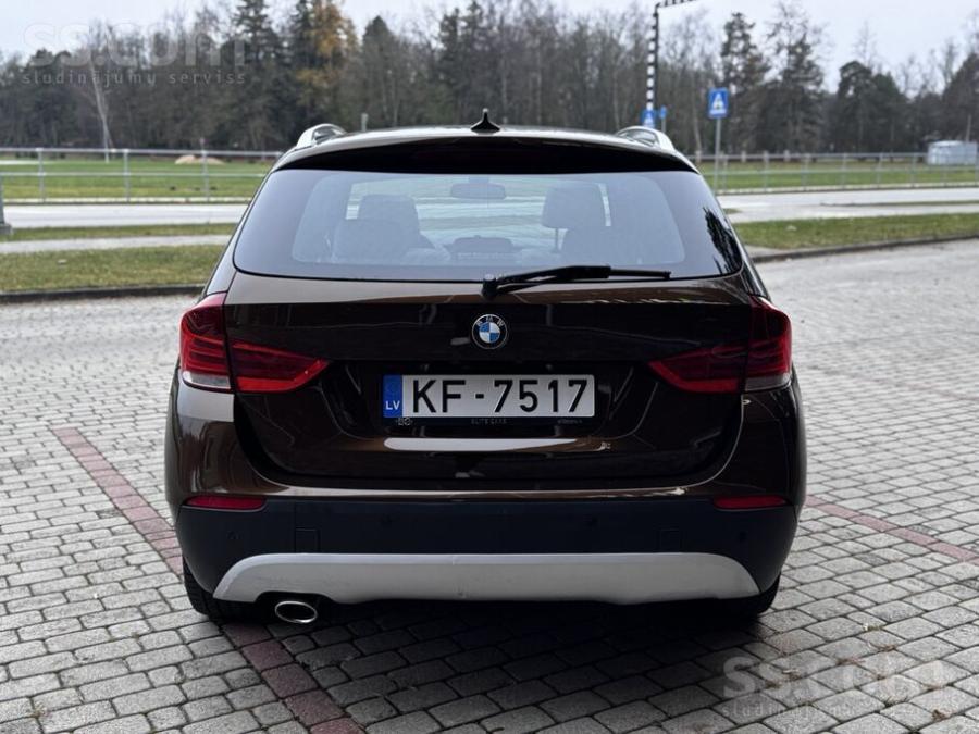 Brūns BMW X1 2011 Rīga, ar dzinēja tilpumu 2.00 L un nobraukumu 224 tūkst. km par 8990 €, foto 5 vietnē AUTOMOTO.COM.LV