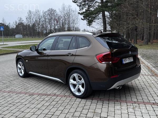 Brown BMW X1 2011 in Riga, with an engine capacity of 2.00 L and mileage of 224 thousand km for 8990 €, photo 6 on AUTOMOTO.COM.LV