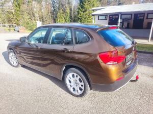 Brūns BMW X1 2011 Utena, ar dzinēja tilpumu 2.00 L un nobraukumu 266 tūkst. km par 6250 €, foto 2 vietnē AUTOMOTO.COM.LV