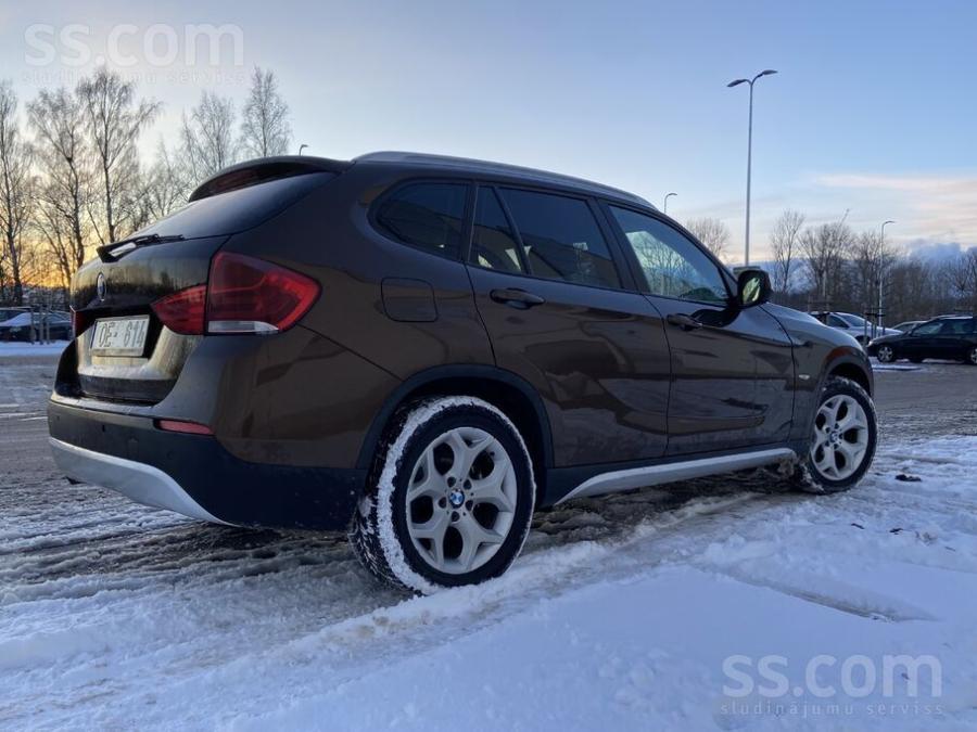 Brūns BMW X1 2011 Rīga, ar dzinēja tilpumu 2.00 L un nobraukumu 0 tūkst. km par 6600 €, foto 7 vietnē AUTOMOTO.COM.LV