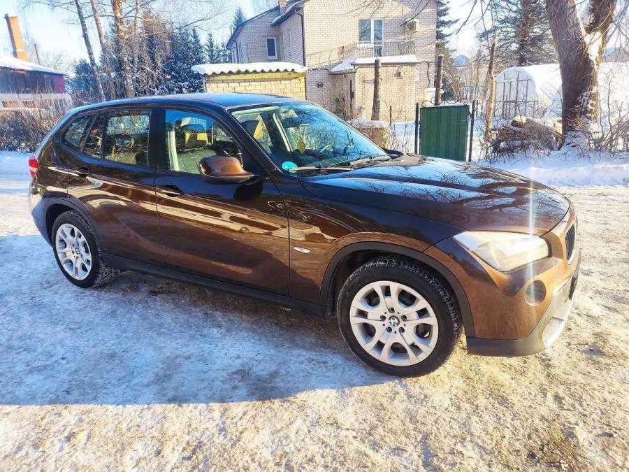 Brūns BMW X1 2011 Utena, ar dzinēja tilpumu 2.00 L un nobraukumu 268 tūkst. km par 6300 €, foto 15 vietnē AUTOMOTO.COM.LV
