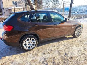 Brūns BMW X1 2011 Utena, ar dzinēja tilpumu 2.00 L un nobraukumu 268 tūkst. km par 6300 €, foto 25 vietnē AUTOMOTO.COM.LV