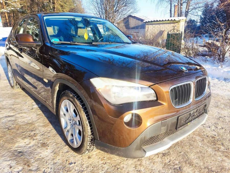 Brūns BMW X1 2011 Utena, ar dzinēja tilpumu 2.00 L un nobraukumu 268 tūkst. km par 6300 €, foto 26 vietnē AUTOMOTO.COM.LV