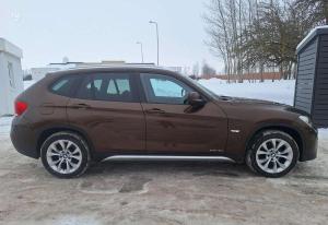 Brown BMW X1 2011 in Ukmerge, with an engine capacity of 2.00 L and mileage of 250 thousand km for 4800 €, photo 5 on AUTOMOTO.COM.LV