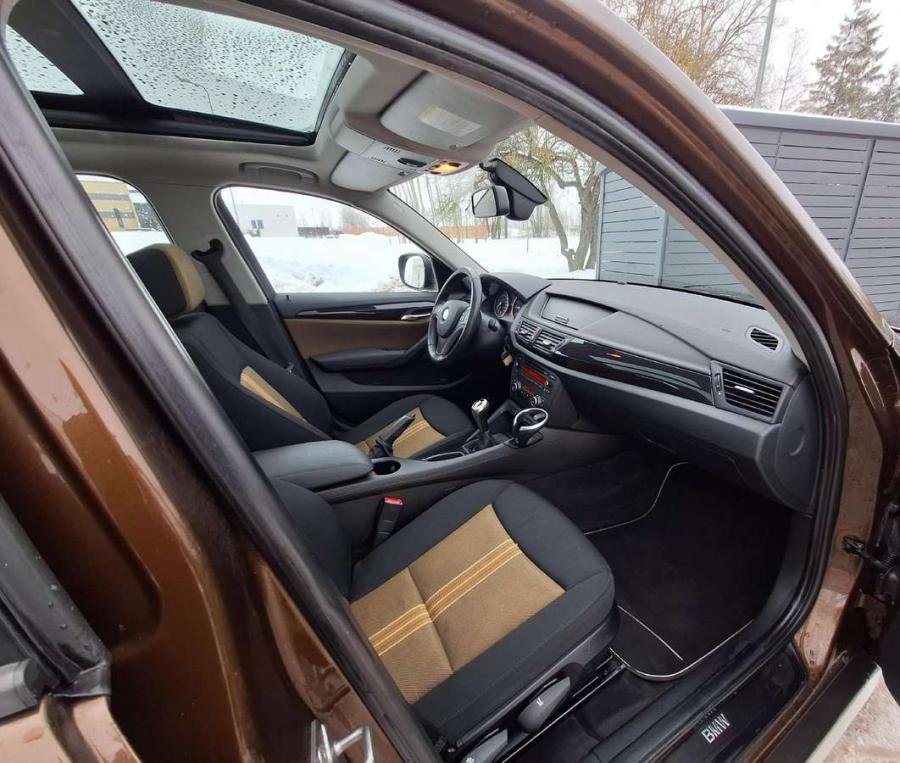 Brown BMW X1 2011 in Ukmerge, with an engine capacity of 2.00 L and mileage of 250 thousand km for 4800 €, photo 10 on AUTOMOTO.COM.LV