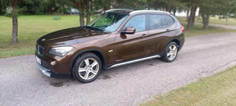Brūns BMW X1 2011 Telšiai, ar dzinēja tilpumu 2.00 L un nobraukumu 370 tūkst. km par 7000 €, foto 4 vietnē AUTOMOTO.COM.LV