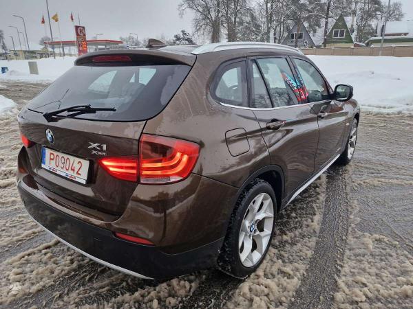 Brūns BMW X1 2011 Utena, ar dzinēja tilpumu 2.00 L un nobraukumu 265 tūkst. km par 7650 €, foto 7 vietnē AUTOMOTO.COM.LV