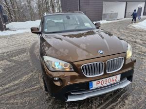 Brown BMW X1 2011 in Utena, with an engine capacity of 2.00 L and mileage of 265 thousand km for 7650 €, photo 9 on AUTOMOTO.COM.LV