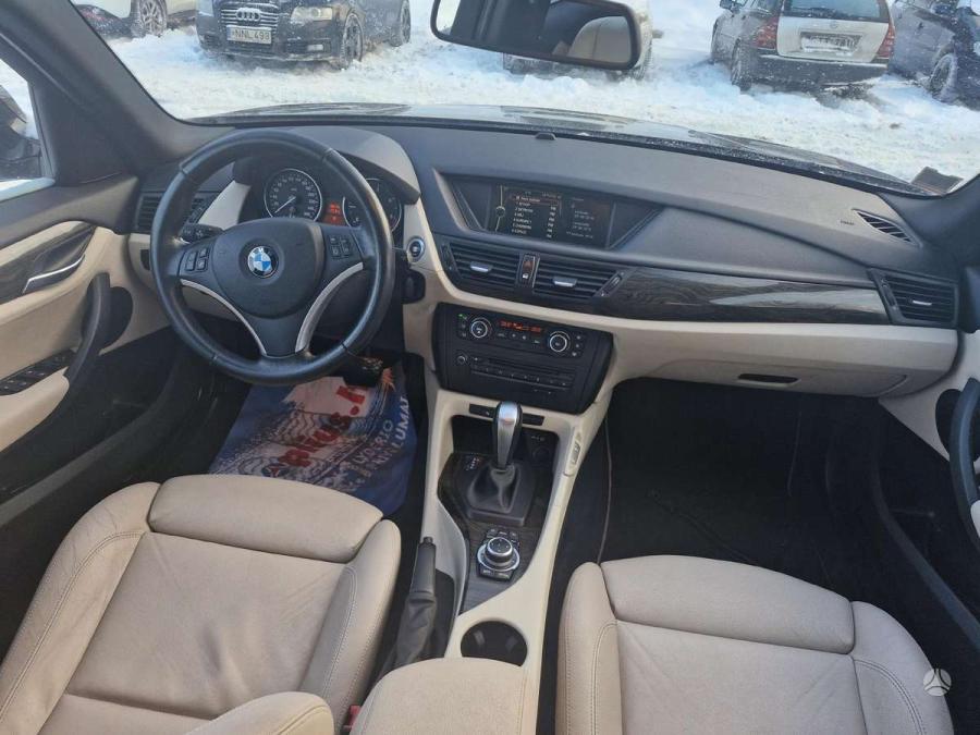 Brown BMW X1 2011 in Utena, with an engine capacity of 2.00 L and mileage of 265 thousand km for 7650 €, photo 29 on AUTOMOTO.COM.LV