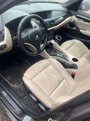 Brown BMW X1 2011 in Marijampole, with an engine capacity of 2.00 L and mileage of 287 thousand km for 5950 €, photo 5 on AUTOMOTO.COM.LV