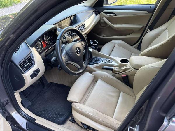 Brūns BMW X1 2011 Kauņa, ar dzinēja tilpumu 2.00 L un nobraukumu 280 tūkst. km par 6500 €, foto 9 vietnē AUTOMOTO.COM.LV