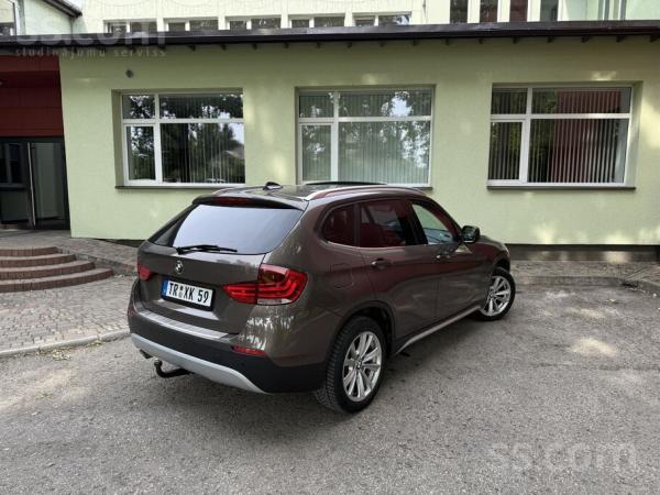 Brūns BMW X1 2011 Cēsis, ar dzinēja tilpumu 2.00 L un nobraukumu 258 tūkst. km par 7650 €, foto 4 vietnē AUTOMOTO.COM.LV