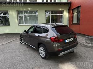 Brown BMW X1 2011 in Cesis, with an engine capacity of 2.00 L and mileage of 258 thousand km for 7650 €, photo 7 on AUTOMOTO.COM.LV