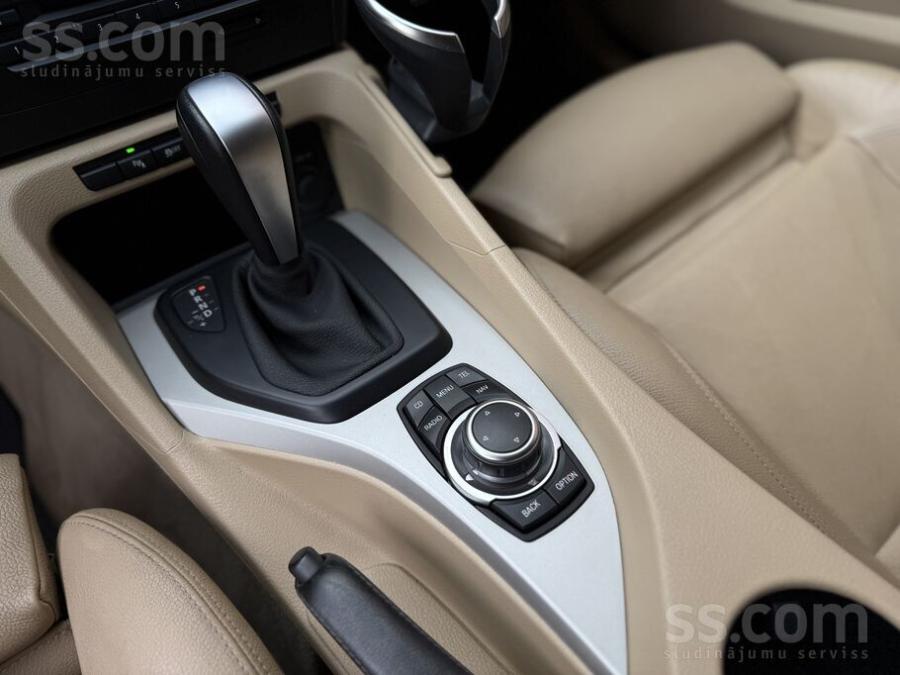 Brown BMW X1 2011 in Cesis, with an engine capacity of 2.00 L and mileage of 258 thousand km for 7650 €, photo 14 on AUTOMOTO.COM.LV