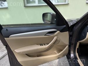 Brown BMW X1 2011 in Cesis, with an engine capacity of 2.00 L and mileage of 258 thousand km for 7650 €, photo 16 on AUTOMOTO.COM.LV
