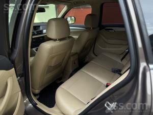 Brown BMW X1 2011 in Cesis, with an engine capacity of 2.00 L and mileage of 258 thousand km for 7650 €, photo 21 on AUTOMOTO.COM.LV