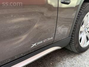 Brown BMW X1 2011 in Cesis, with an engine capacity of 2.00 L and mileage of 258 thousand km for 7650 €, photo 29 on AUTOMOTO.COM.LV
