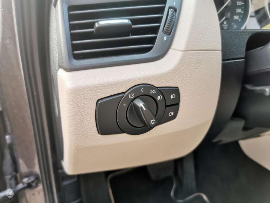 Brūns BMW X1 2011 Viļņa, ar dzinēja tilpumu 2.00 L un nobraukumu 193 tūkst. km par 8300 €, foto 20 vietnē AUTOMOTO.COM.LV