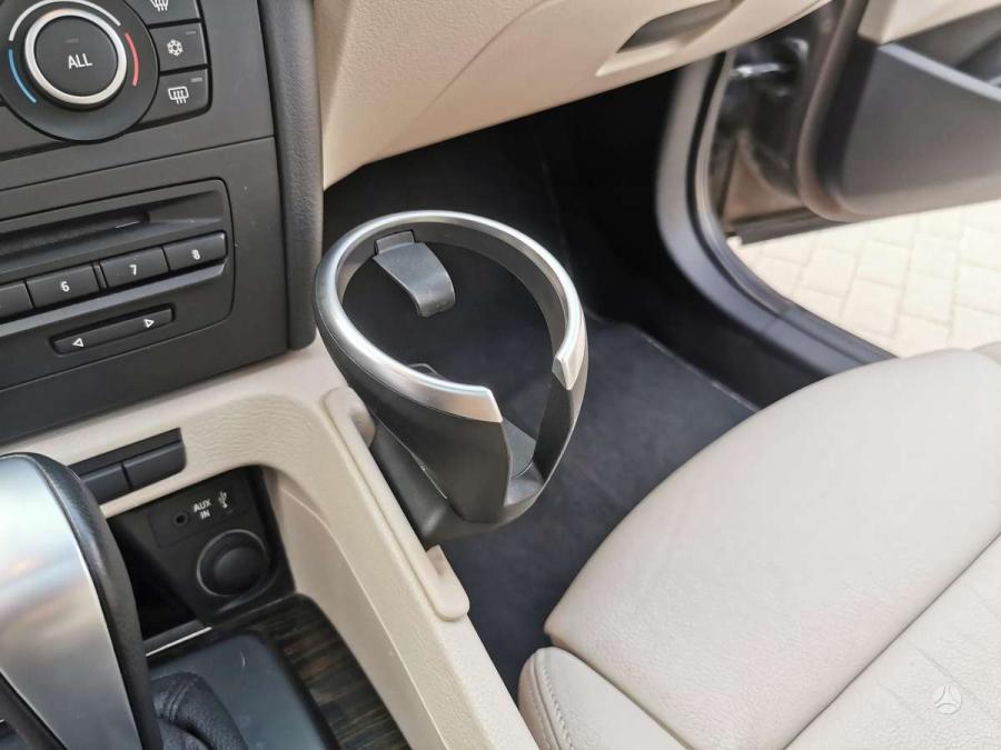 Brūns BMW X1 2011 Viļņa, ar dzinēja tilpumu 2.00 L un nobraukumu 193 tūkst. km par 8300 €, foto 28 vietnē AUTOMOTO.COM.LV