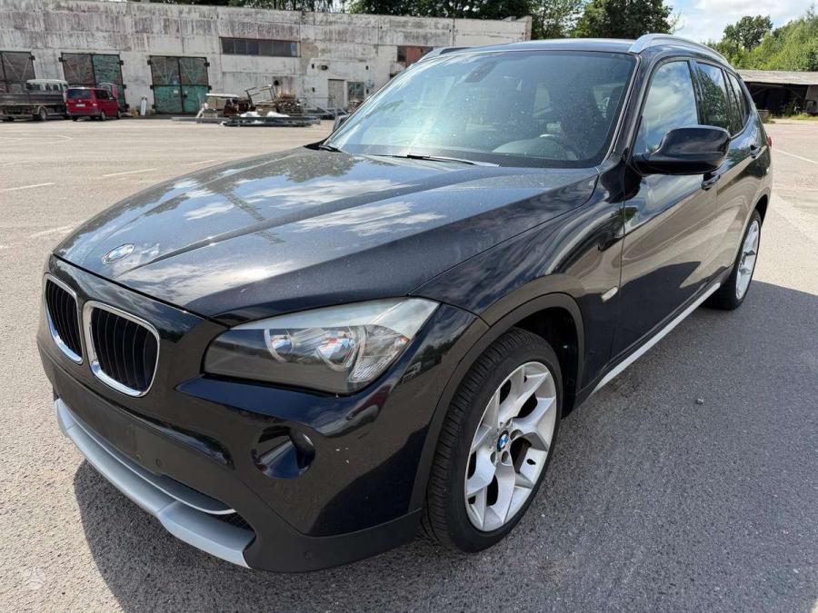 Brūns BMW X1 2011 Raseiniai, ar dzinēja tilpumu 2.00 L un nobraukumu 241 tūkst. km par 5500 €, foto 1 vietnē AUTOMOTO.COM.LV