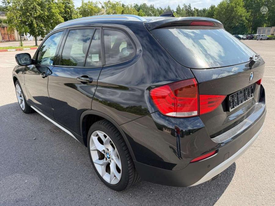 Brūns BMW X1 2011 Raseiniai, ar dzinēja tilpumu 2.00 L un nobraukumu 241 tūkst. km par 5500 €, foto 4 vietnē AUTOMOTO.COM.LV