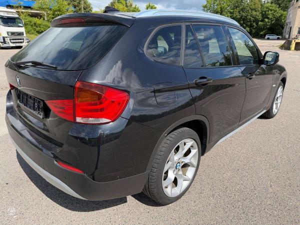 Brūns BMW X1 2011 Raseiniai, ar dzinēja tilpumu 2.00 L un nobraukumu 241 tūkst. km par 5500 €, foto 5 vietnē AUTOMOTO.COM.LV