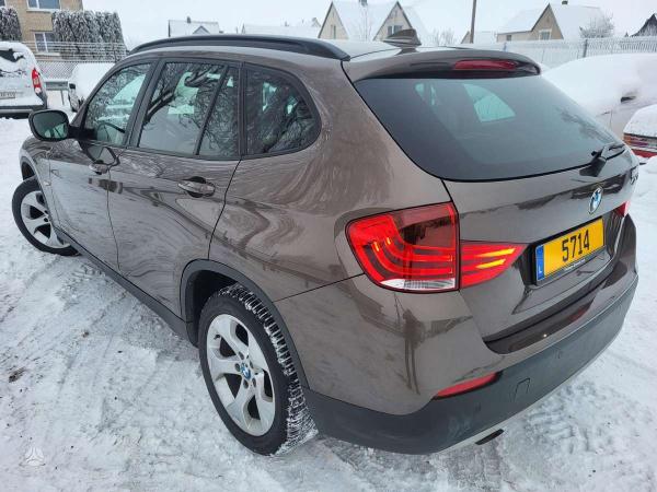 Brūns BMW X1 2012 Raseiniai, ar dzinēja tilpumu 2.00 L un nobraukumu 124 tūkst. km par 7450 €, foto 4 vietnē AUTOMOTO.COM.LV