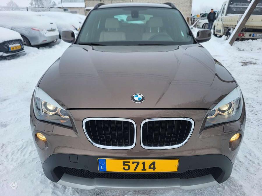 Brown BMW X1 2012 in Raseiniai, with an engine capacity of 2.00 L and mileage of 124 thousand km for 7450 €, photo 6 on AUTOMOTO.COM.LV
