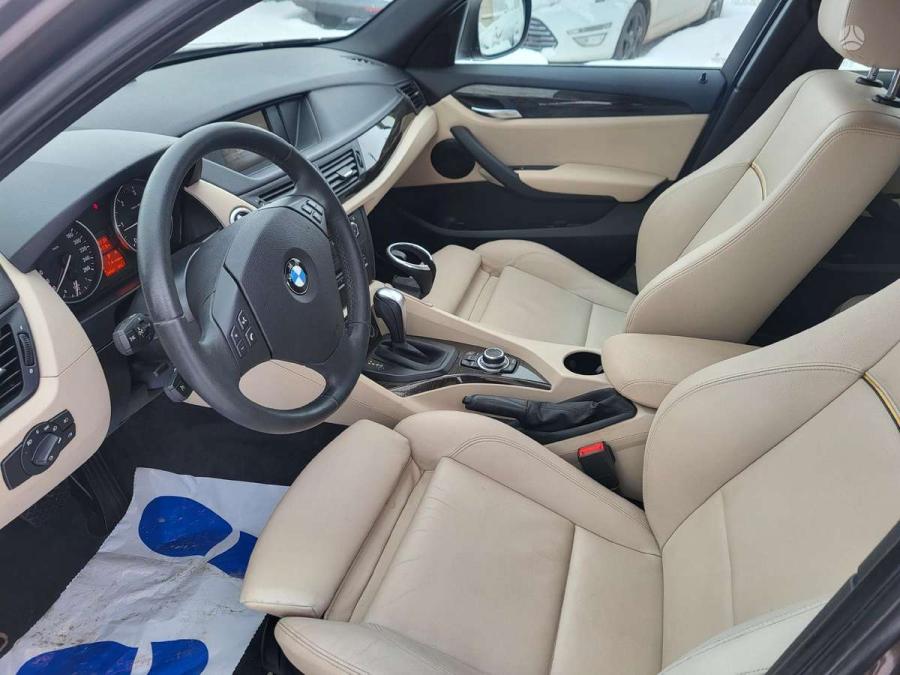 Brown BMW X1 2012 in Raseiniai, with an engine capacity of 2.00 L and mileage of 124 thousand km for 7450 €, photo 14 on AUTOMOTO.COM.LV