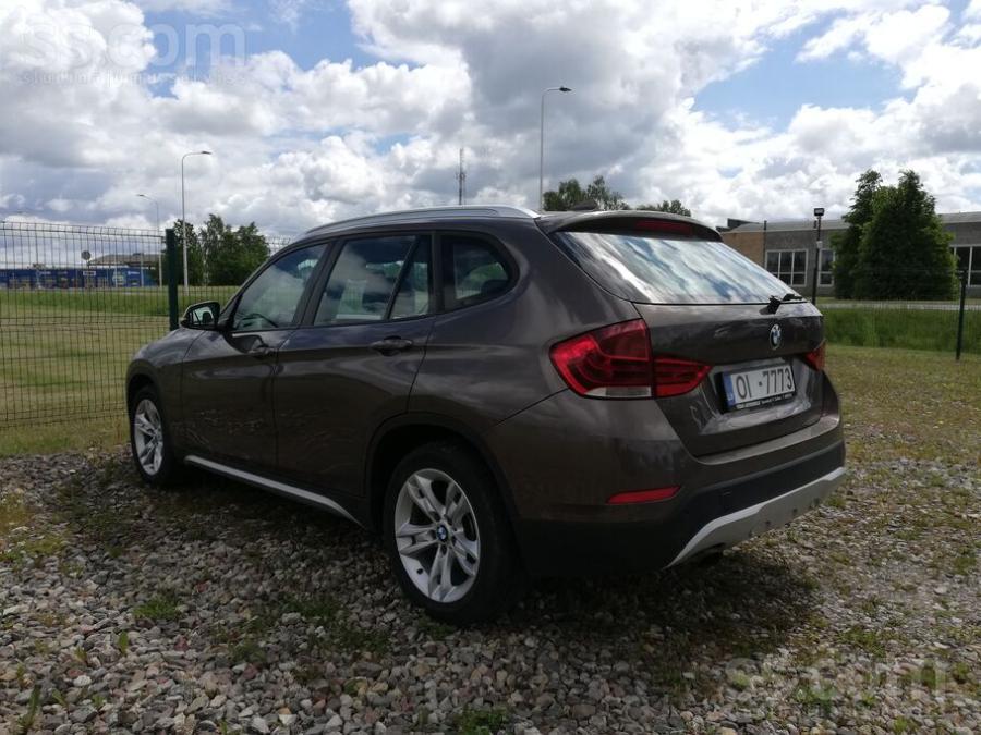 Brown BMW X1 2012 in Saldus, with an engine capacity of 2.00 L and mileage of 257 thousand km for 8800 €, photo 5 on AUTOMOTO.COM.LV