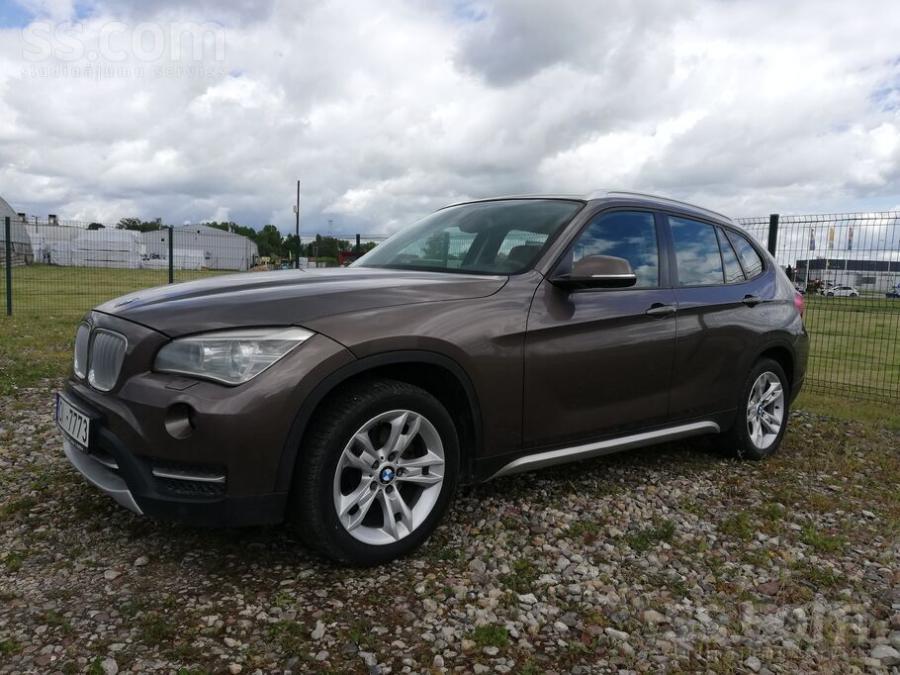 Brown BMW X1 2012 in Saldus, with an engine capacity of 2.00 L and mileage of 257 thousand km for 8800 €, photo 14 on AUTOMOTO.COM.LV