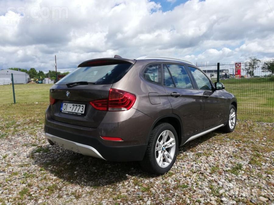 Brown BMW X1 2012 in Saldus, with an engine capacity of 2.00 L and mileage of 257 thousand km for 8800 €, photo 15 on AUTOMOTO.COM.LV