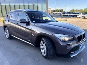 Brown BMW X1 2012 in Siauliai, with an engine capacity of 2.00 L and mileage of 204 thousand km for 7500 €, photo 4 on AUTOMOTO.COM.LV