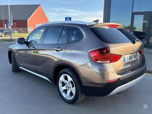 Brown BMW X1 2012 in Siauliai, with an engine capacity of 2.00 L and mileage of 204 thousand km for 7500 €, photo 8 on AUTOMOTO.COM.LV