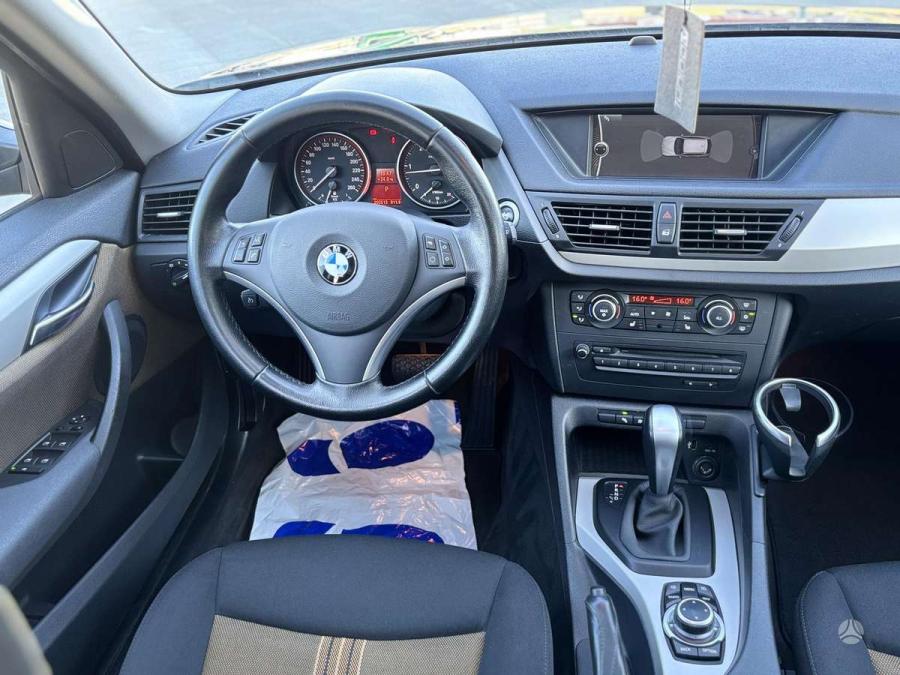 Brown BMW X1 2012 in Siauliai, with an engine capacity of 2.00 L and mileage of 204 thousand km for 7500 €, photo 10 on AUTOMOTO.COM.LV