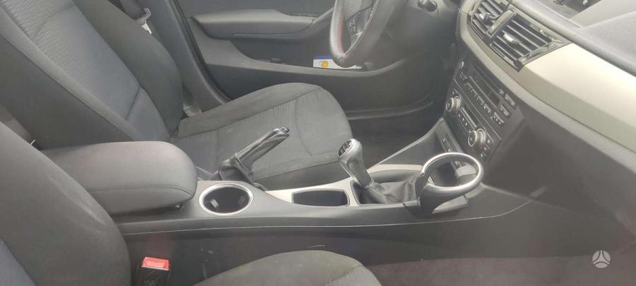 Brūns BMW X1 2012 Kauņa, ar dzinēja tilpumu 2.00 L un nobraukumu 344 tūkst. km par 3500 €, foto 9 vietnē AUTOMOTO.COM.LV