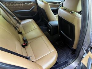 Brown BMW X1 2012 in Riga, with an engine capacity of 2.00 L and mileage of 213 thousand km for 7900 €, photo 14 on AUTOMOTO.COM.LV