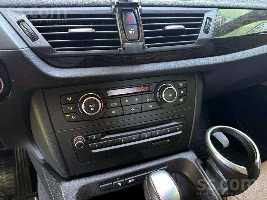 Brown BMW X1 2012 in Riga, with an engine capacity of 2.00 L and mileage of 213 thousand km for 7900 €, photo 20 on AUTOMOTO.COM.LV