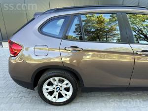 Brown BMW X1 2012 in Riga, with an engine capacity of 2.00 L and mileage of 213 thousand km for 7900 €, photo 33 on AUTOMOTO.COM.LV