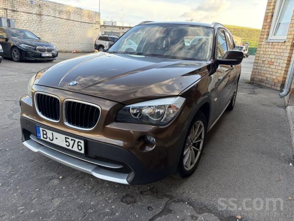 Brown BMW X1 2012 in Riga, with an engine capacity of 2.00 L and mileage of 309 thousand km for 8000 €, photo 3 on AUTOMOTO.COM.LV