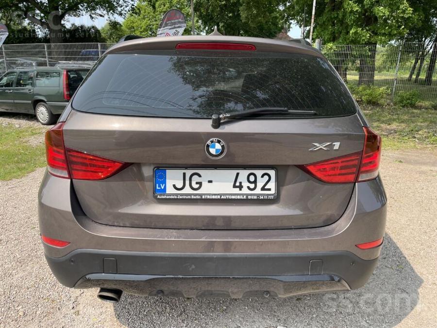 Brown BMW X1 2013 in Riga, with an engine capacity of 2.00 L and mileage of 274 thousand km for 6990 €, photo 4 on AUTOMOTO.COM.LV