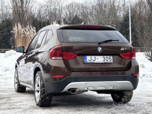 Brūns BMW X1 2013 Rīga, ar dzinēja tilpumu 2.00 L un nobraukumu 192 tūkst. km par 8950 €, foto 3 vietnē AUTOMOTO.COM.LV