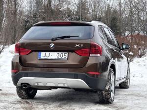 Brūns BMW X1 2013 Rīga, ar dzinēja tilpumu 2.00 L un nobraukumu 192 tūkst. km par 8950 €, foto 7 vietnē AUTOMOTO.COM.LV